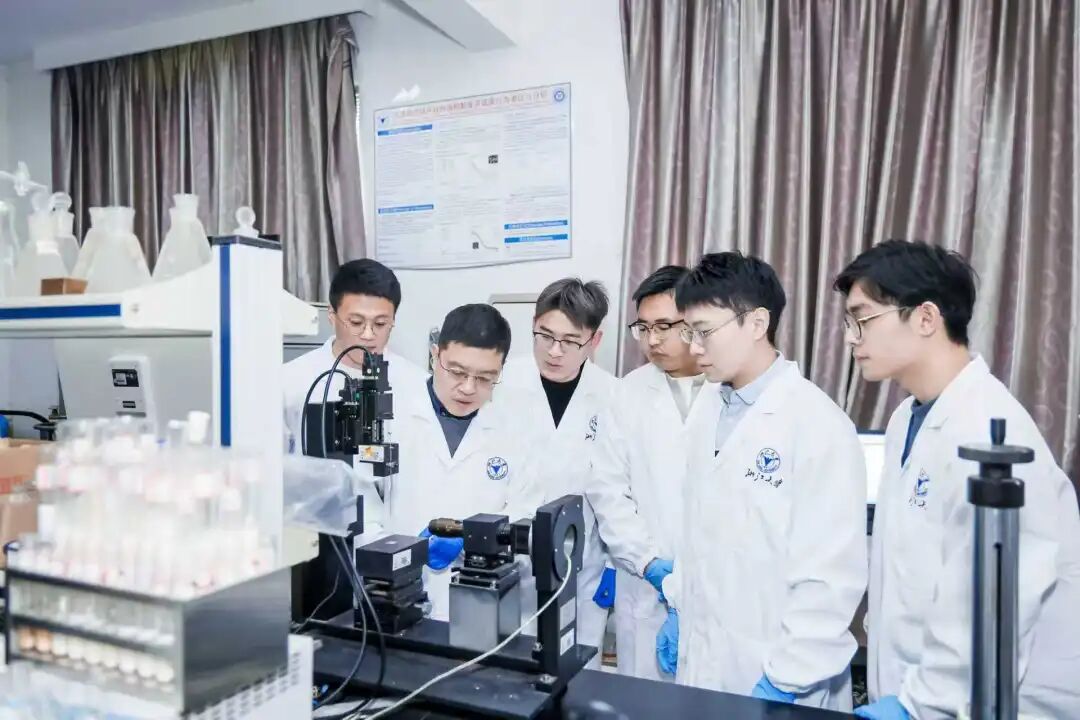 ZJU team unveils a fast-charging “thermal battery,” published in Nature