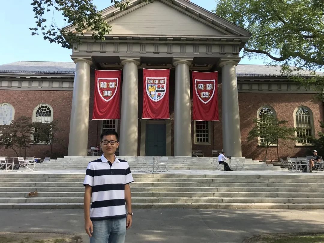 LI Sihan: dedicating himself to the research on innovation and ...