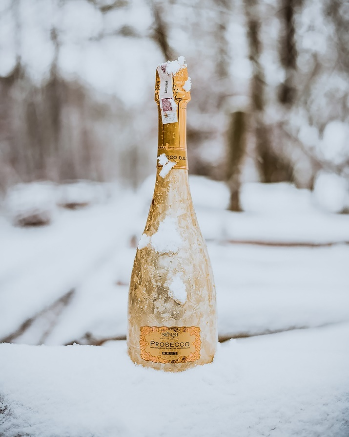 Champagne in Snow